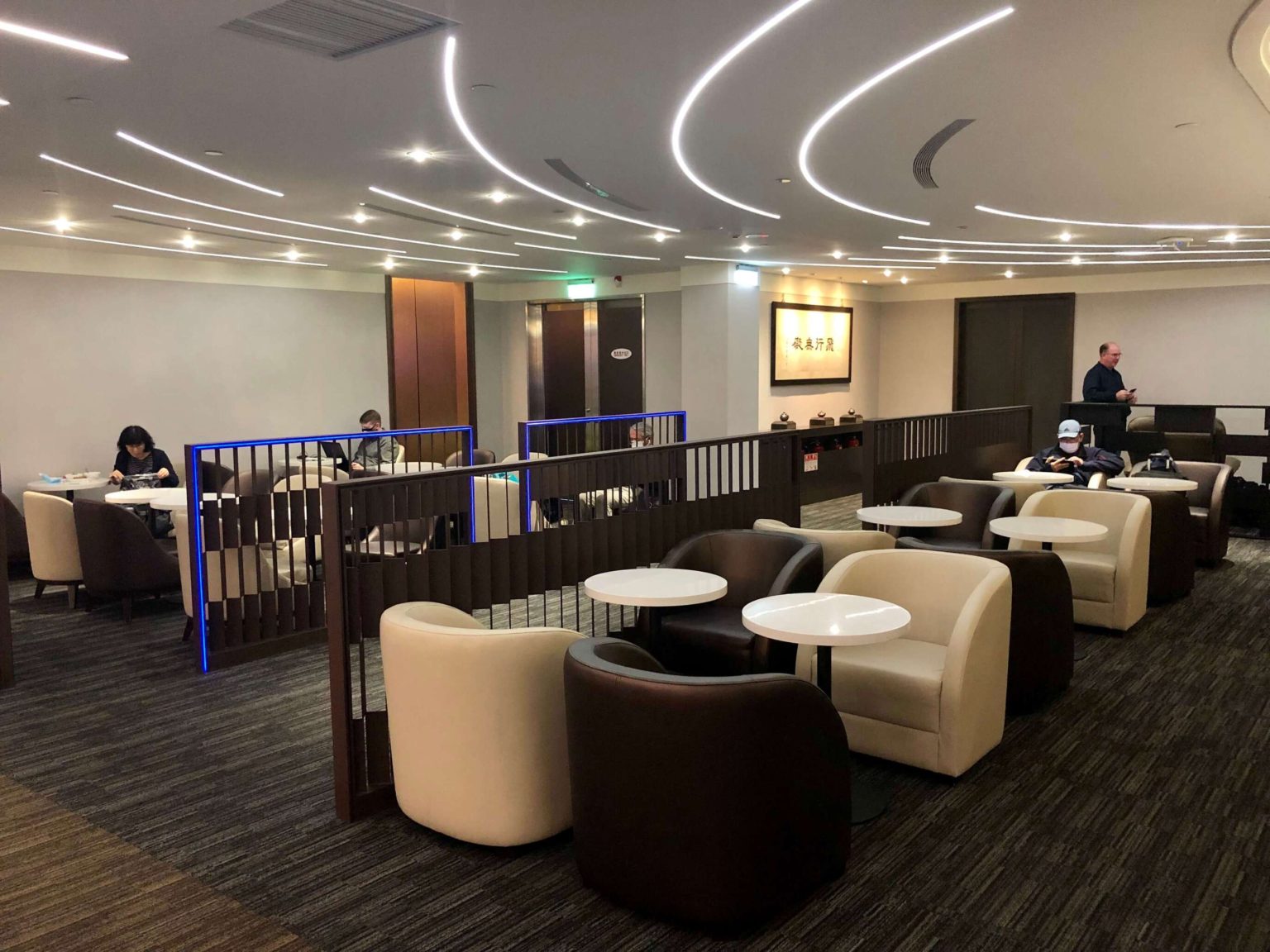 Review: EVA Air Boeing 777 Royal Laurel Business Class - Upon Boarding