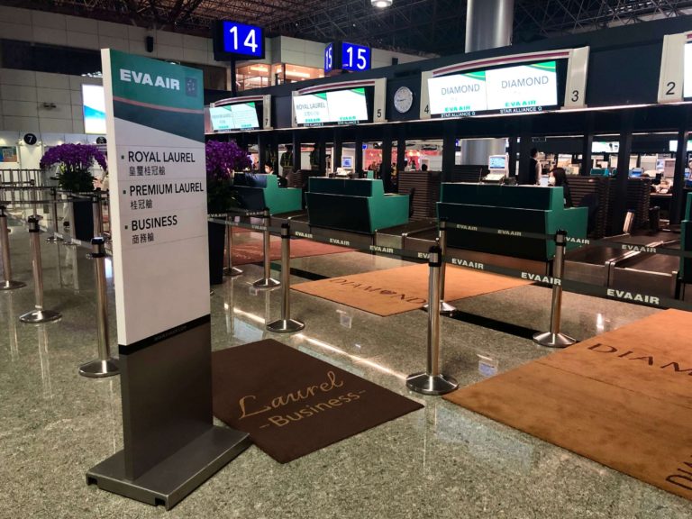 Review: EVA Air Boeing 777 Royal Laurel Business Class - Upon Boarding